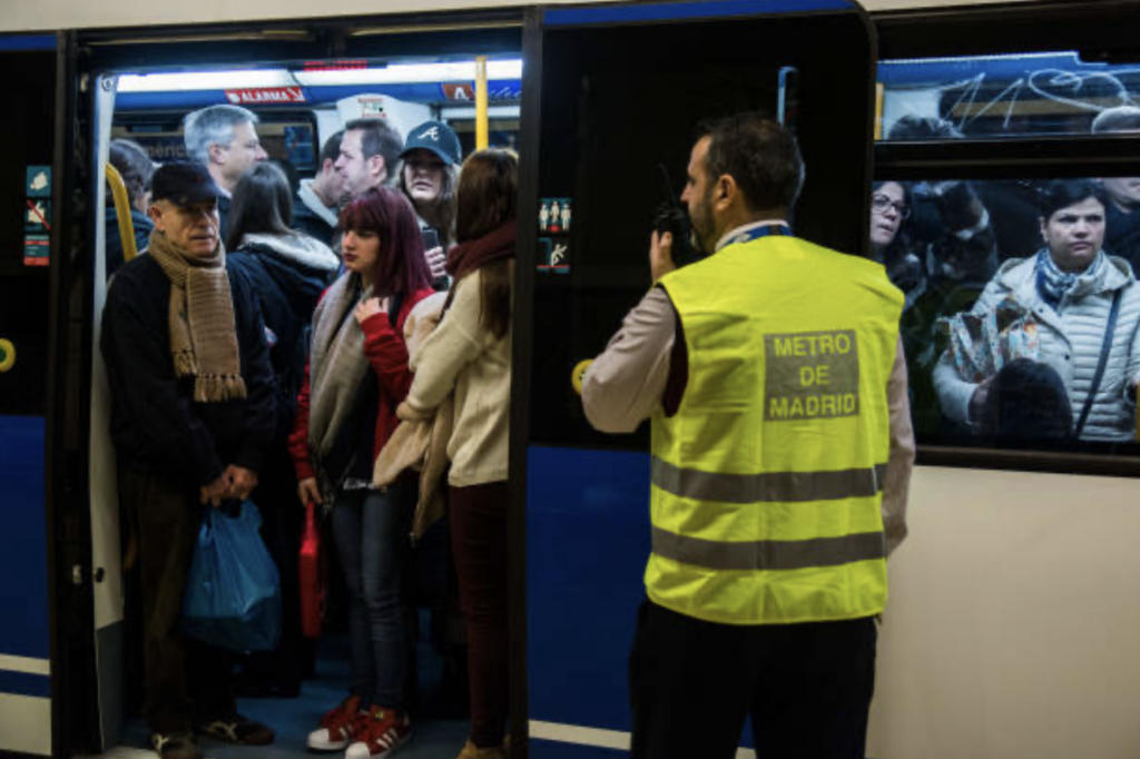 Navigating the Rush: Adaptive Flow Control for Metro Networks – IORA ...